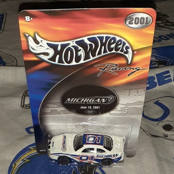 Nascar | Other | New 20 Michigan International Speedway Hot Wheels ...